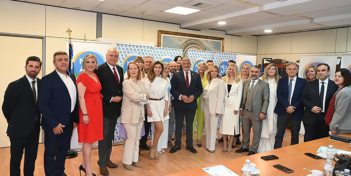 Οι 25 πρώτοι υποψήφιοι περιφερειακοί σύμβουλοι με τον Γιώργο Πατούλη ...